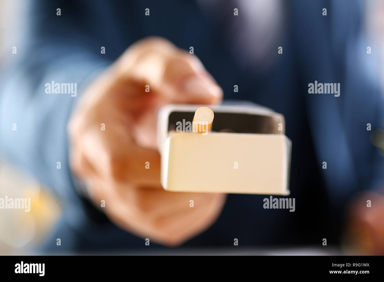 Share cigarette hi-res stock photography and images - Alamy