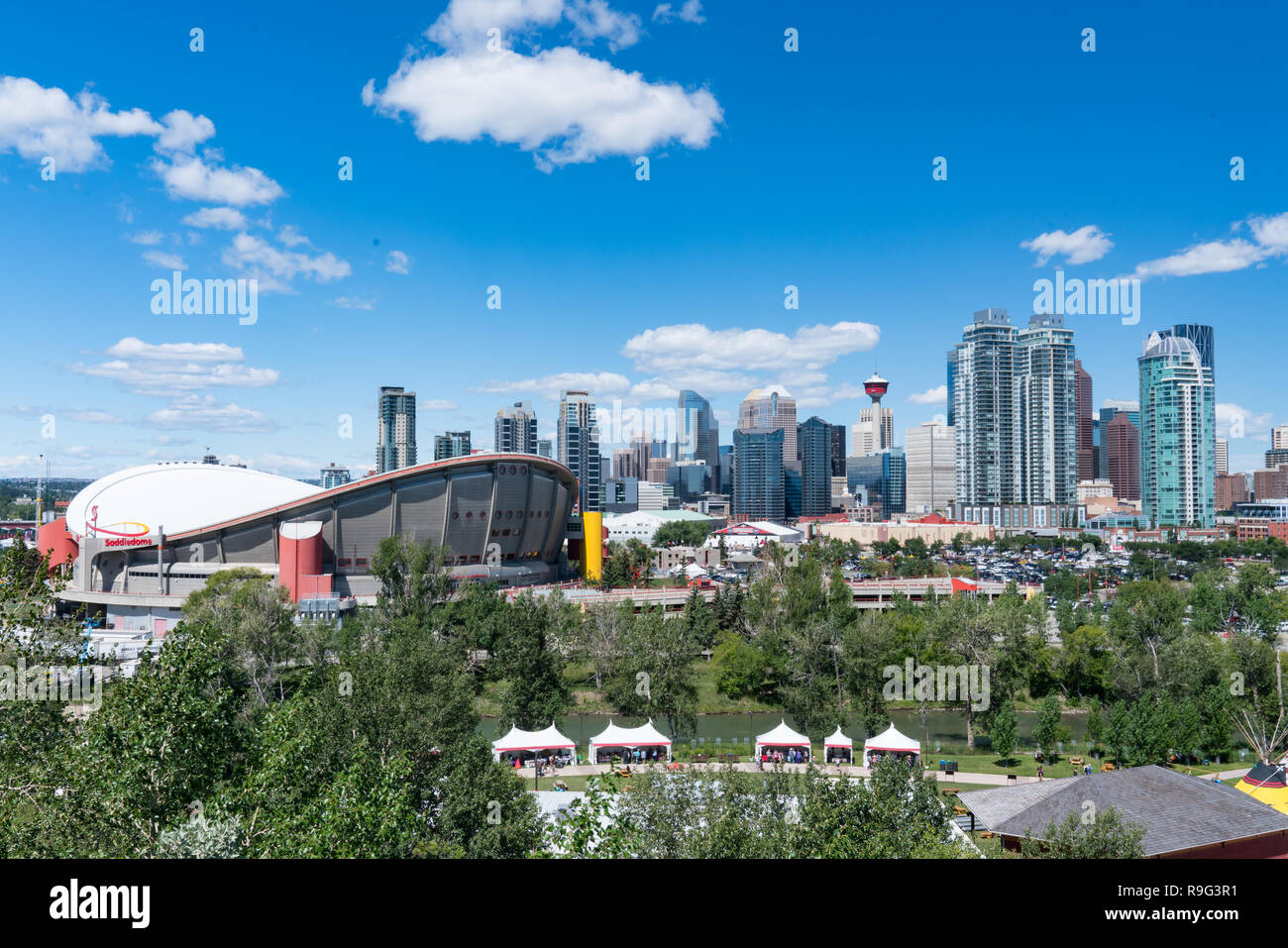 Canada calgary calgary tower hi-res stock photography and images - Alamy