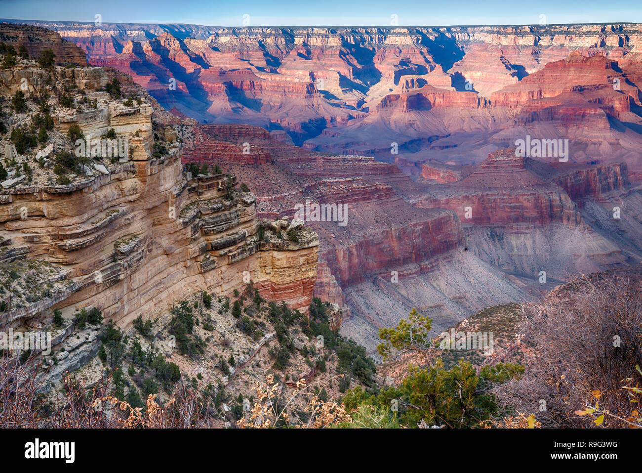 Red mountain grand canyon hi-res stock photography and images - Alamy
