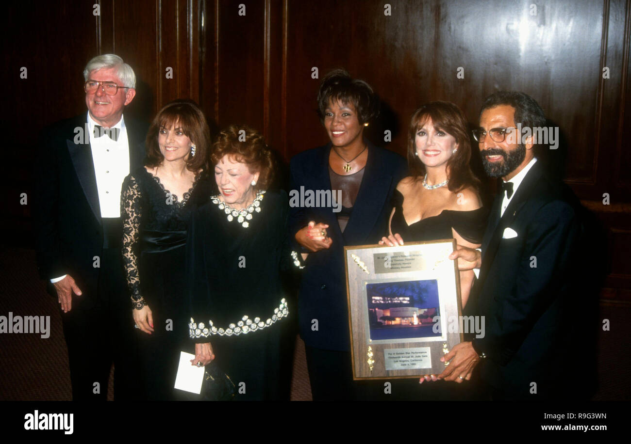 Phil donahue and children hi-res stock photography and images - Alamy
