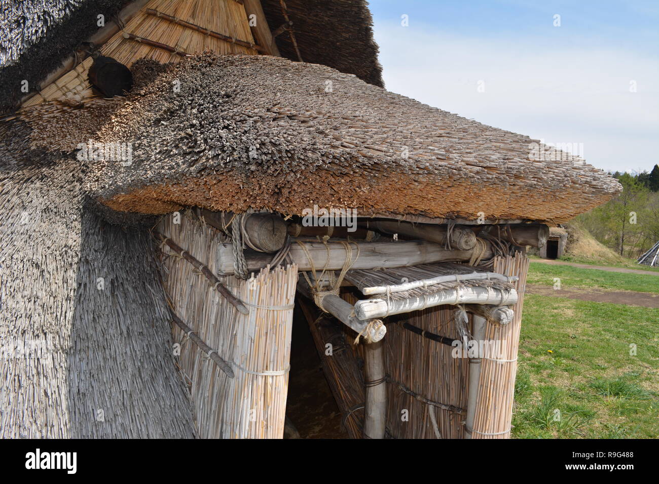 Jomon house hi-res stock photography and images - Alamy