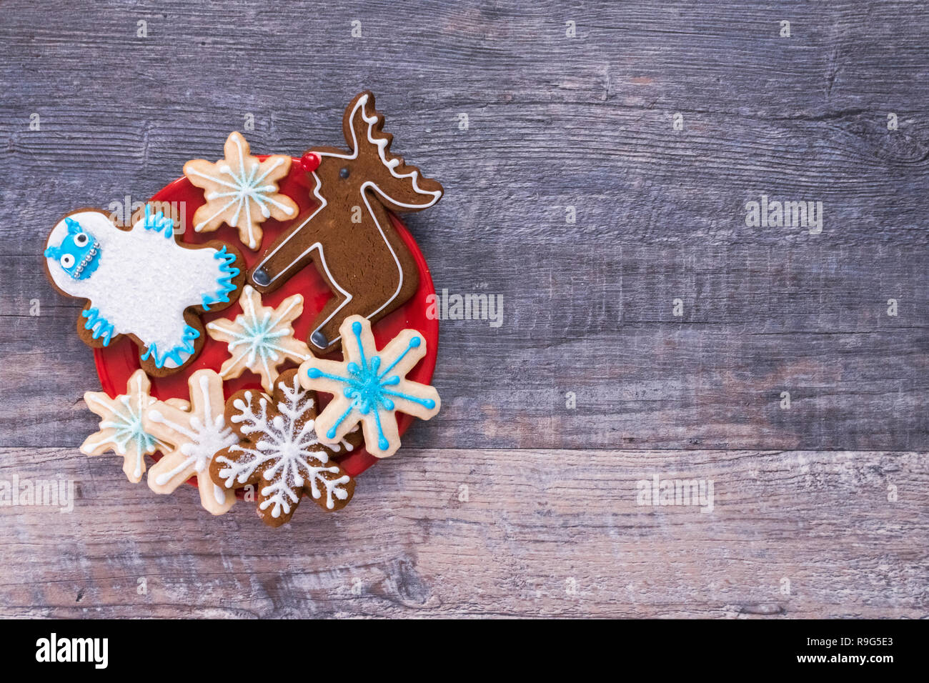 Christmas cookies decorated with royal icing Stock Photo - Alamy