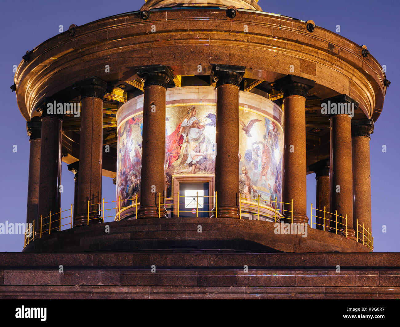 Illuminated Berlin Victory Column (Siegessaule) monument hall of ...