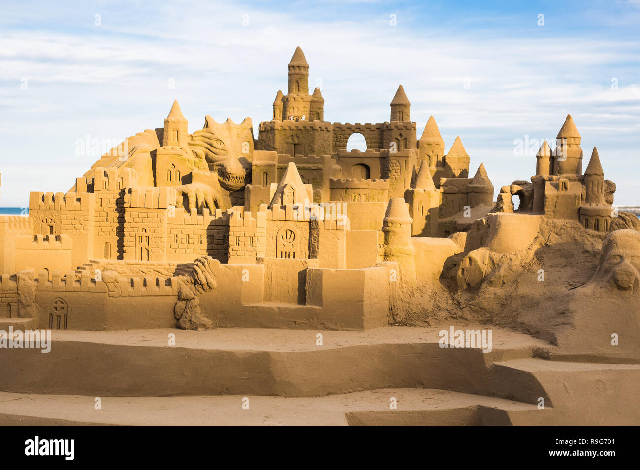 Castles made of sand hi-res stock photography and images - Alamy