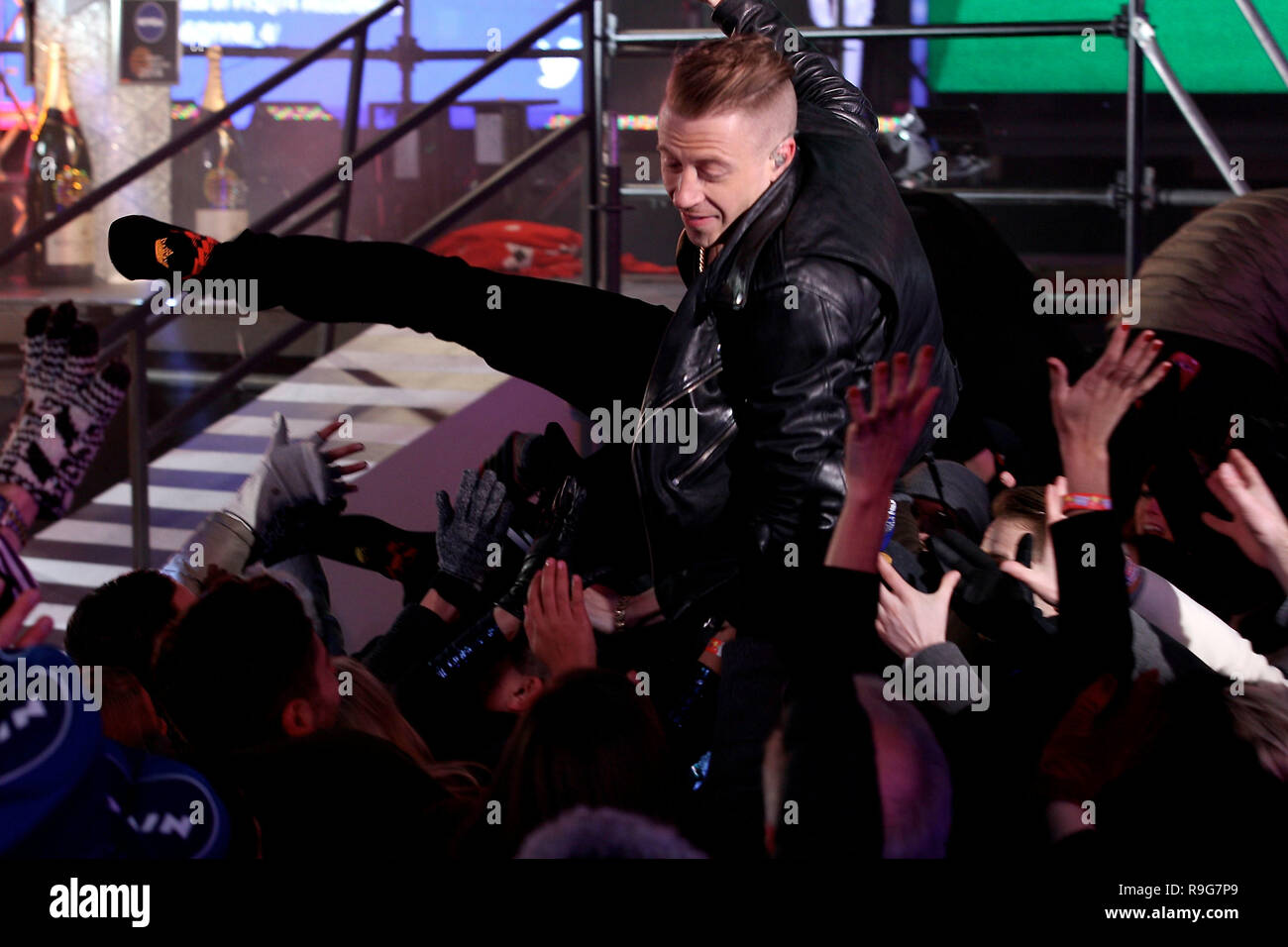 NEW YORK, NY - DECEMBER 31: Macklemore performs on stage at the New ...