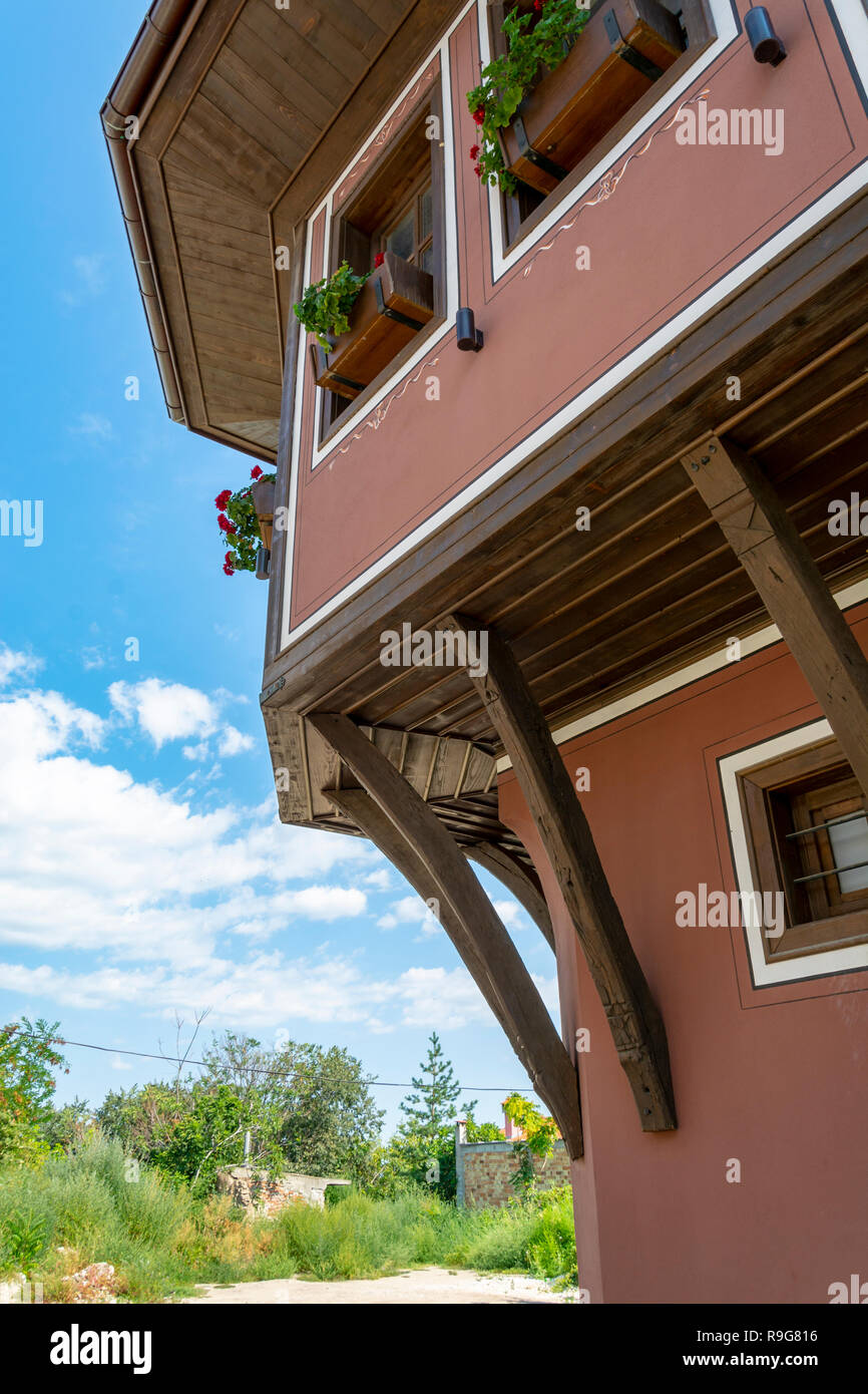 Strut support hi-res stock photography and images - Alamy