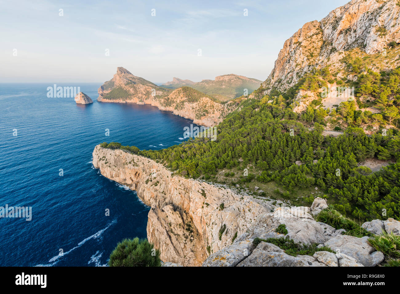 Mallorca Aussichtspunkt Es Colomer, Majorca Viewpoint Es Colomer Stock ...