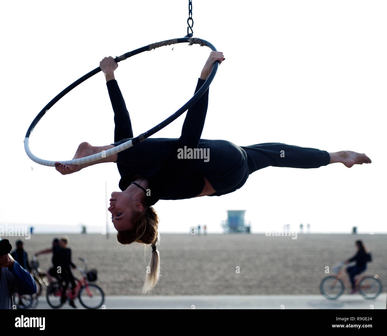 Female Contortionists High Resolution Stock Photography and Images - Alamy