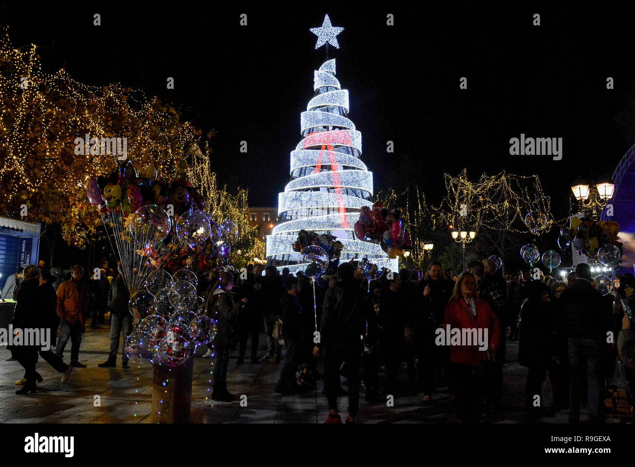 Frank sinatra christmas hi-res stock photography and images - Alamy