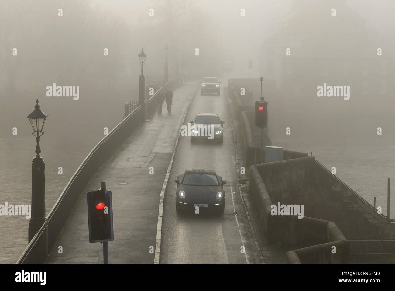 Handbridge hi-res stock photography and images - Alamy