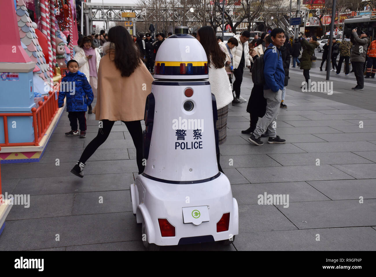 Beijing, Beijing, China. 24th Dec, 2018. Beijing, CHINA-A robot police ...