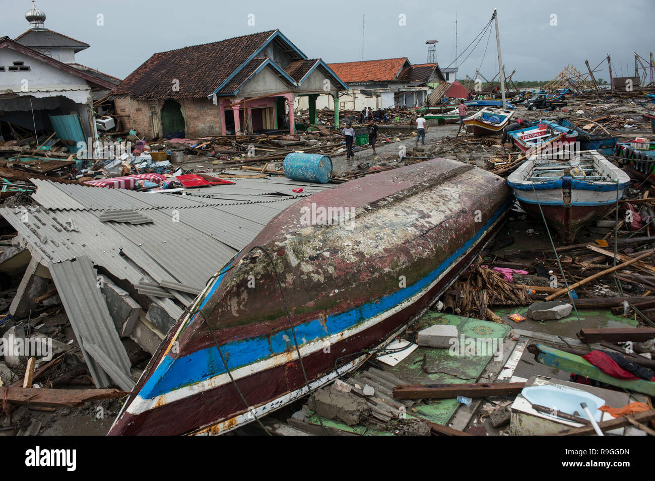 Sumur banten hi-res stock photography and images - Alamy