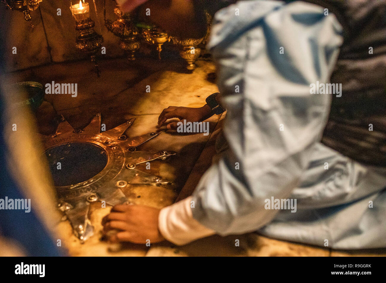 Cave in church nativity hi-res stock photography and images - Alamy