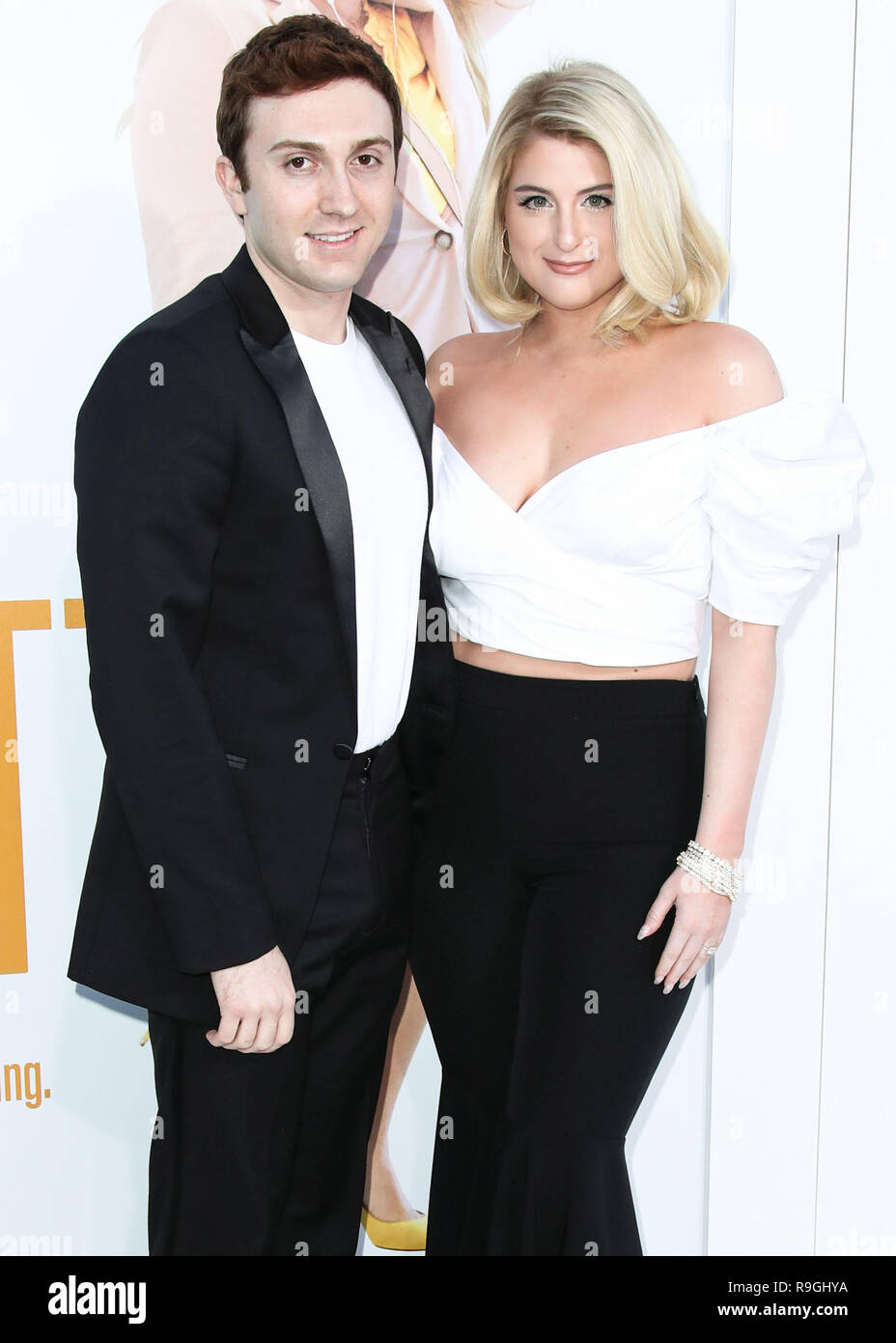 Spy movie films hi-res stock photography and images - Alamy