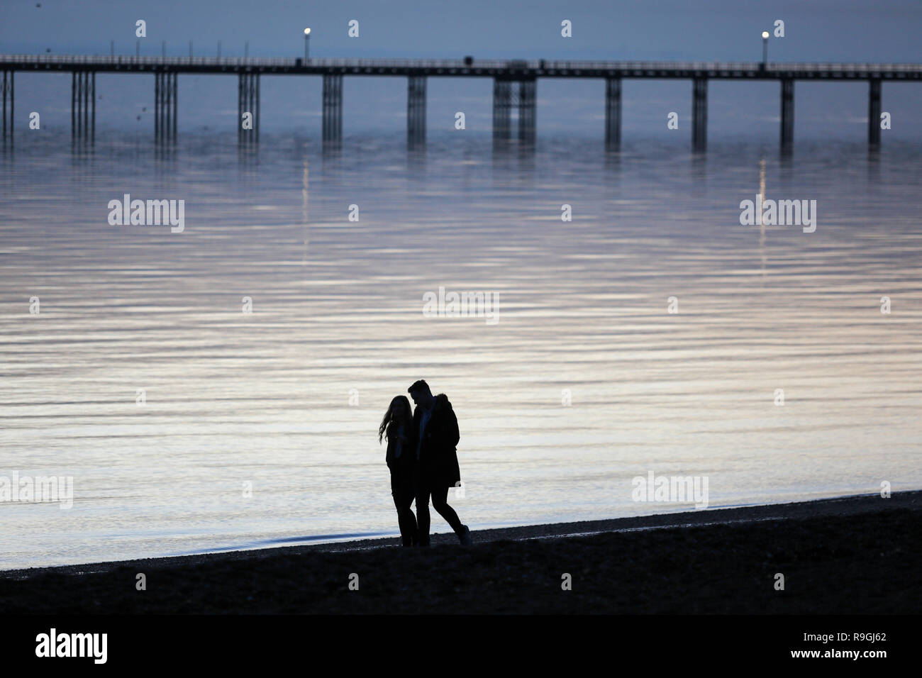 Southend, Southend on Sea, UK. 24th Dec, 2018. Sunset at the beach in ...