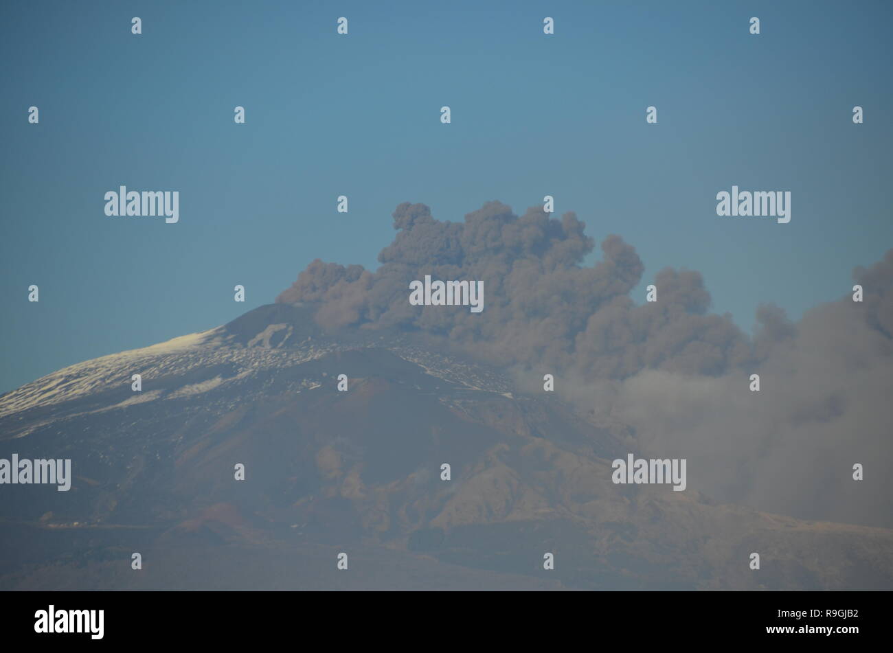 Catania, Sicily, Italy. 24th December, 2018. Europe's most active ...