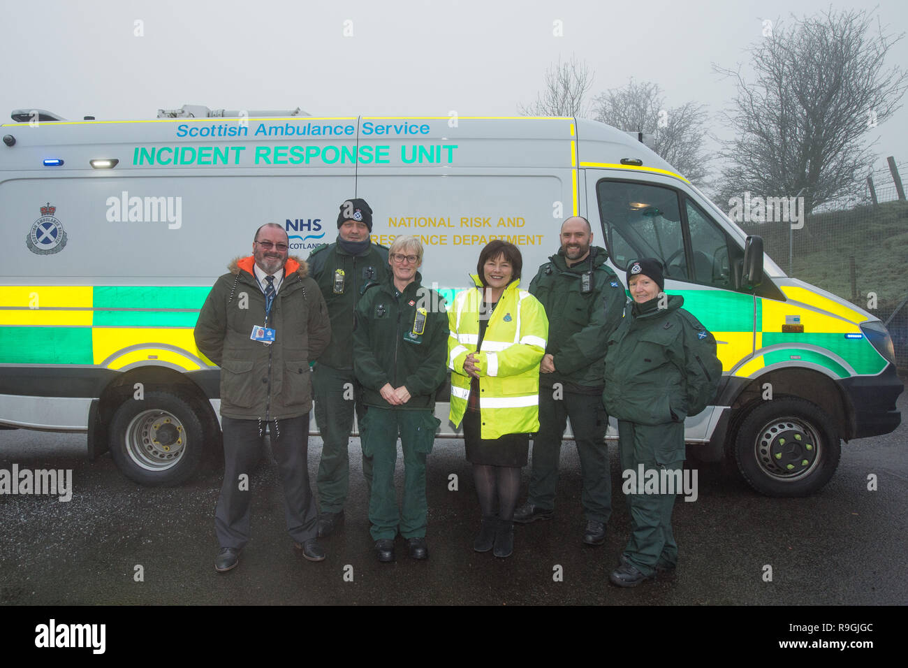 Ambulance major incident response unit hi-res stock photography and ...