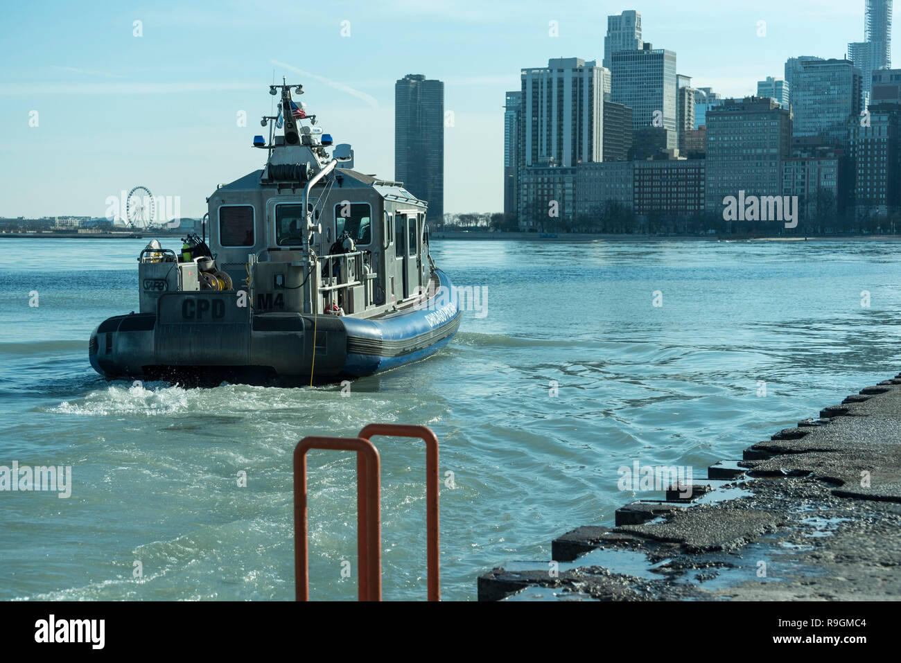 Chicago police boat hi-res stock photography and images - Alamy
