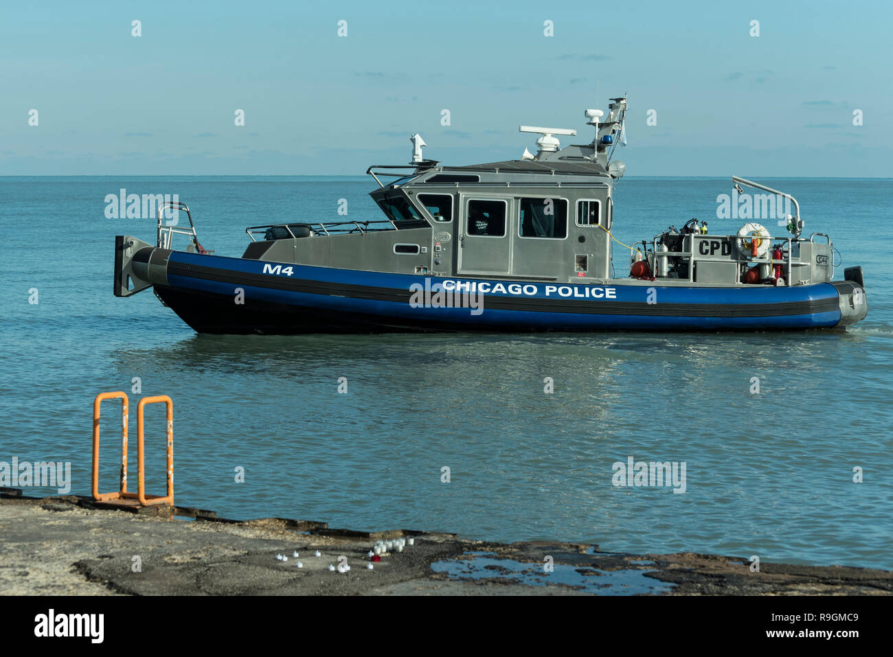 Chicago police boat hi-res stock photography and images - Alamy
