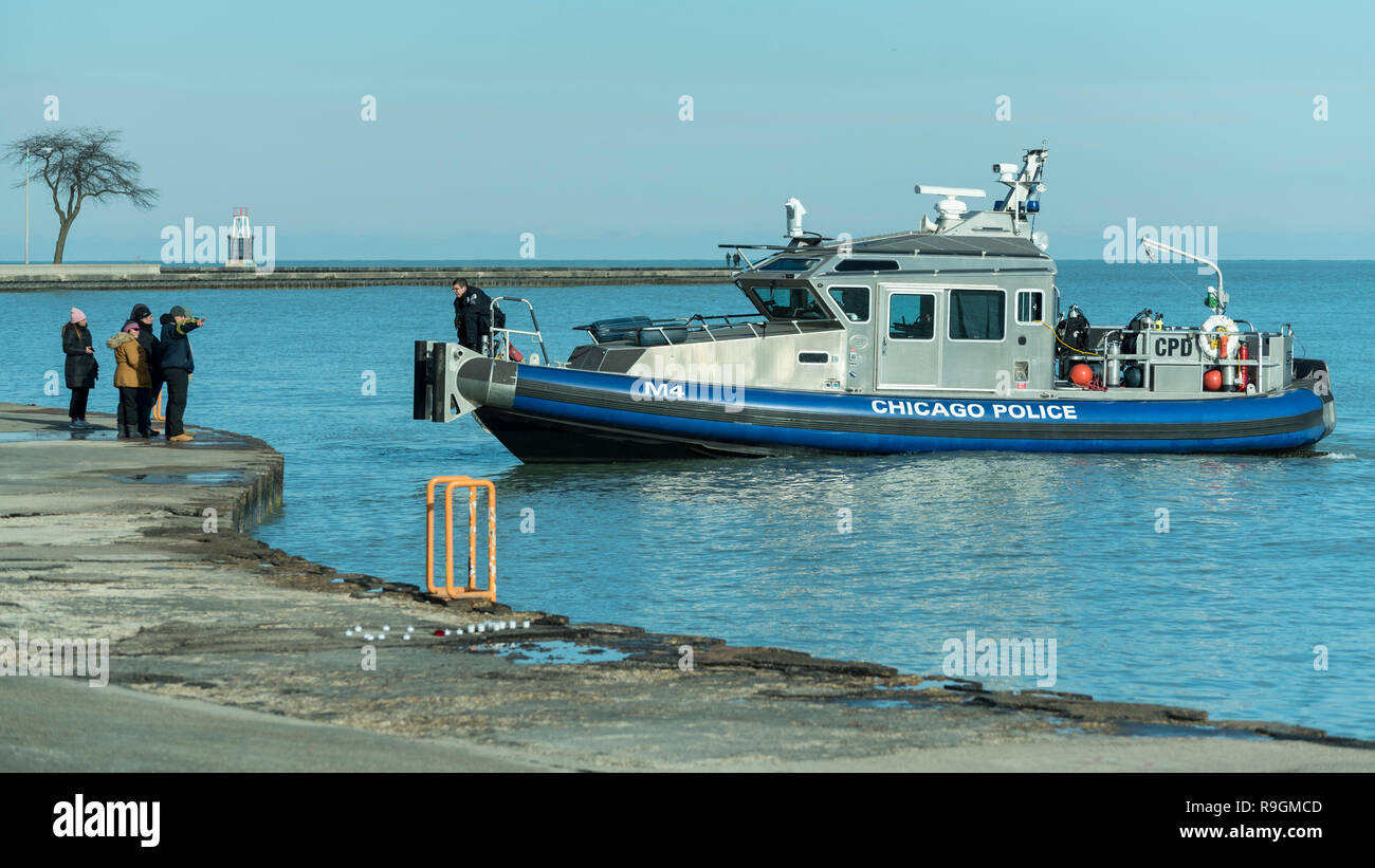 Chicago police officer hi-res stock photography and images - Alamy