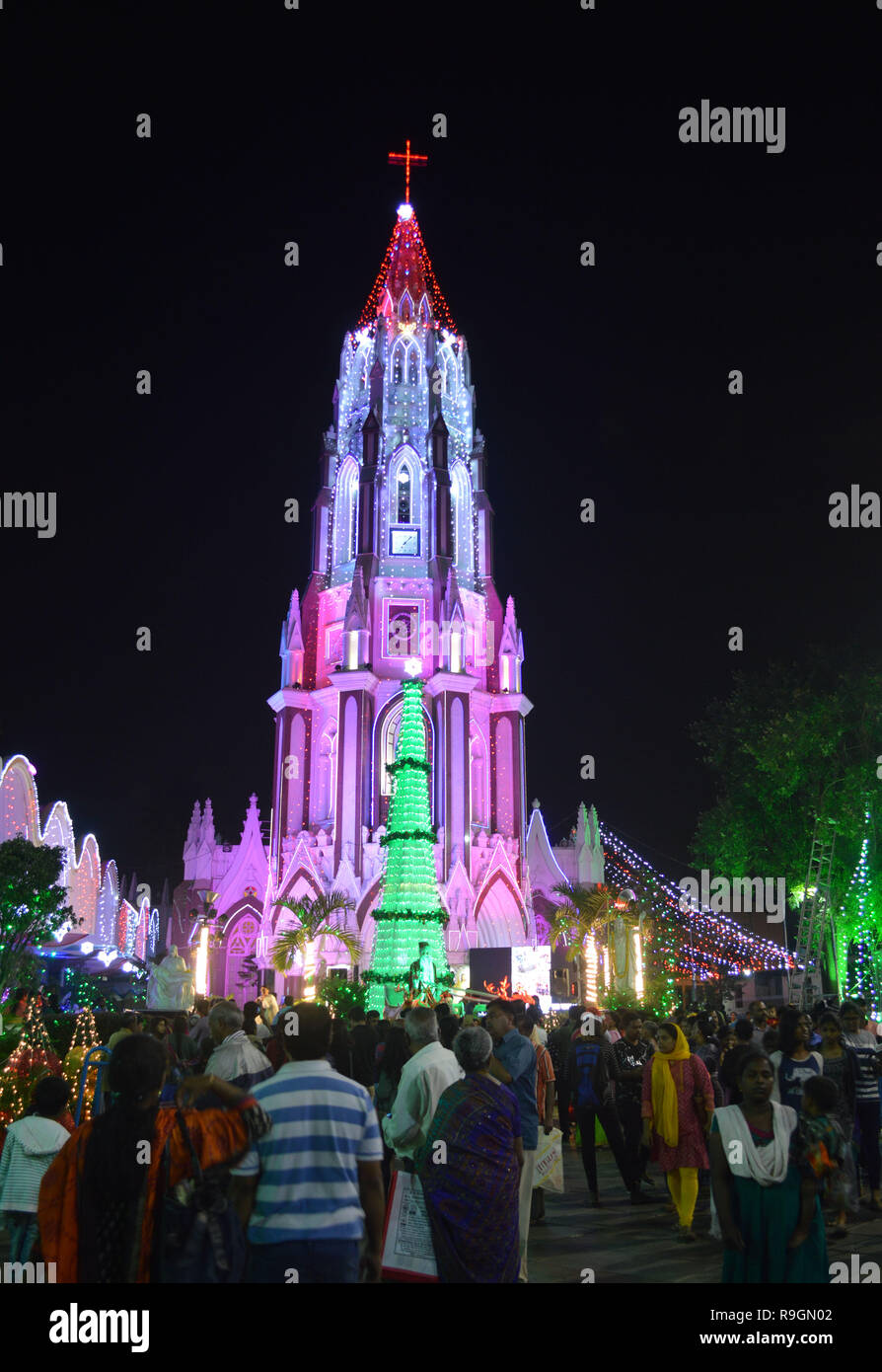 Visit a church hi-res stock photography and images - Alamy