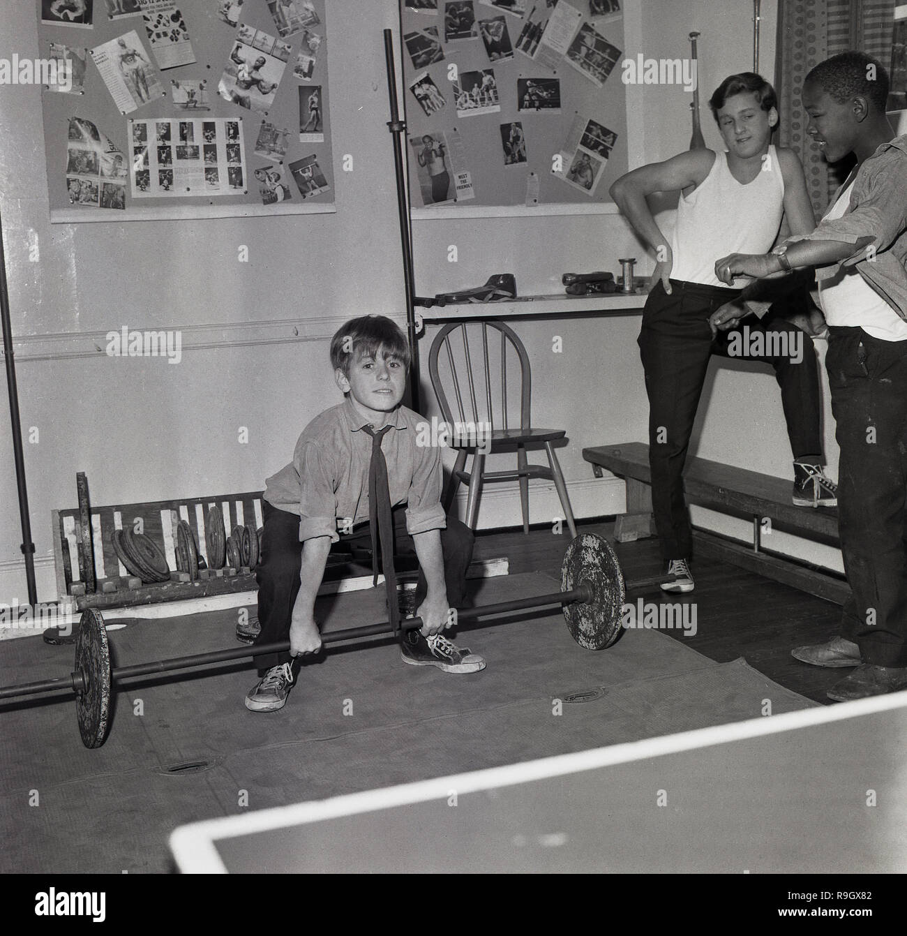 Boarding school 1960s uk hi-res stock photography and images - Alamy