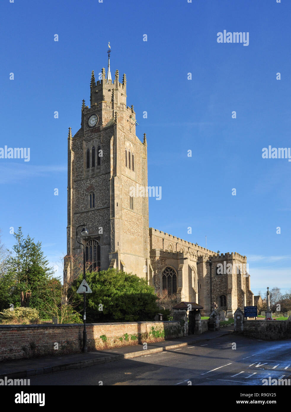 Sutton place england hi-res stock photography and images - Alamy