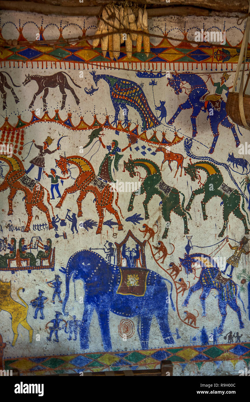 26-Nov-2006 Rathwa tribe’s Pithora painting , Champaner , Pawagadh ...