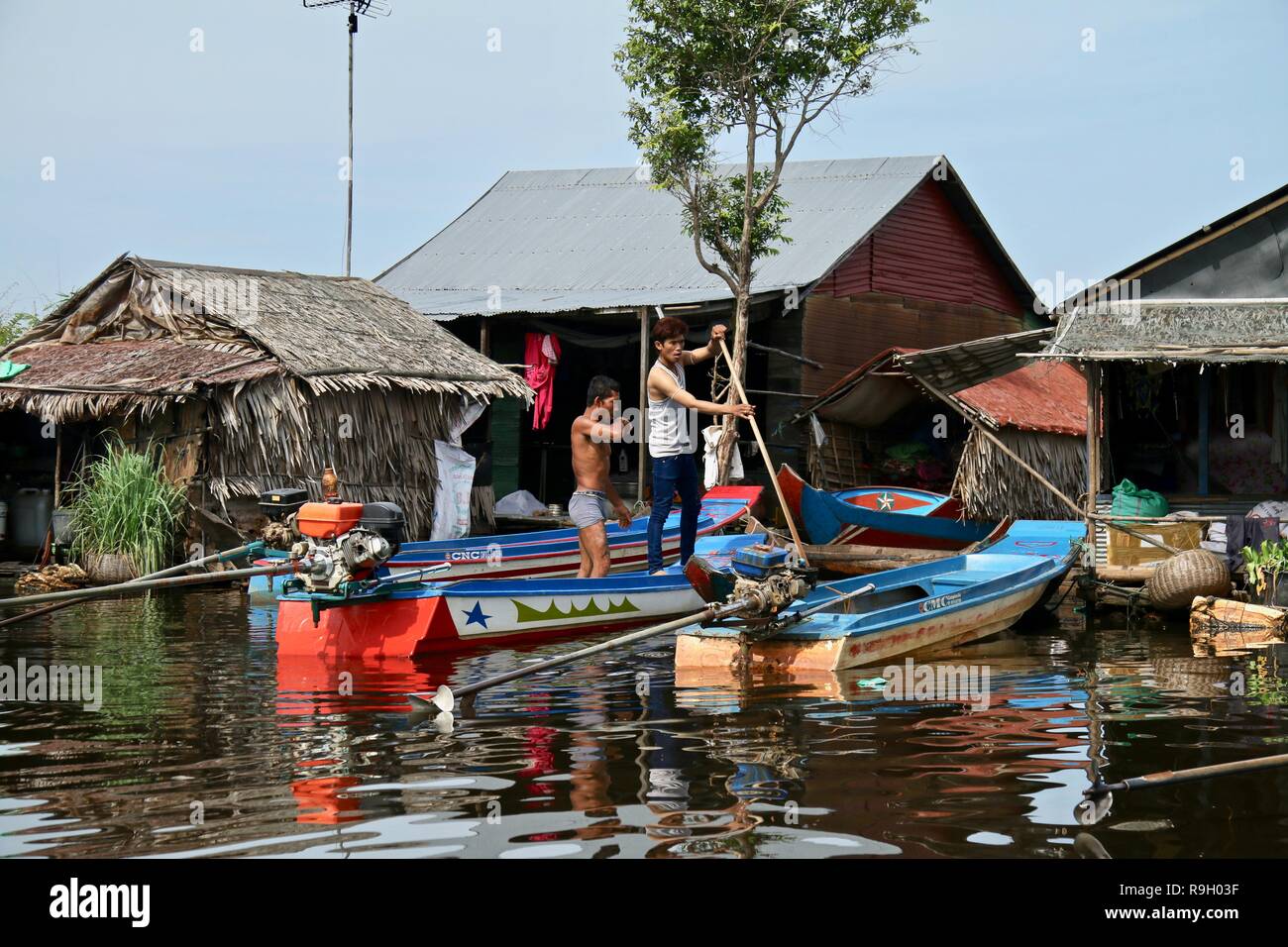 Different colour houses hi-res stock photography and images - Alamy