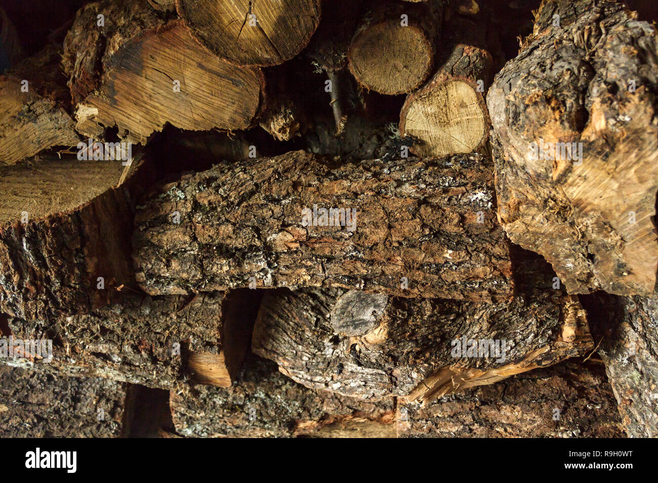 Pile of firewwod Stock Photo - Alamy