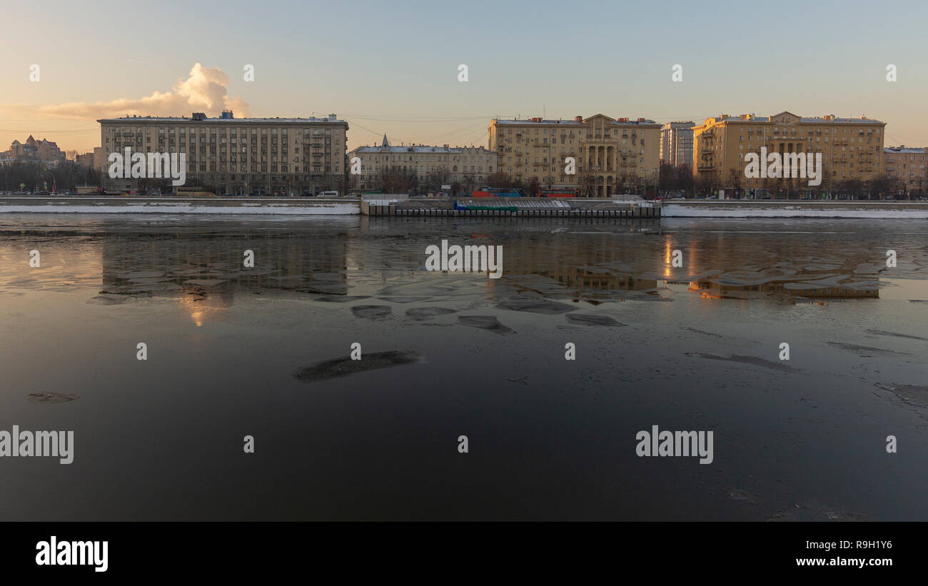 Moscow river embankment Stock Photo - Alamy