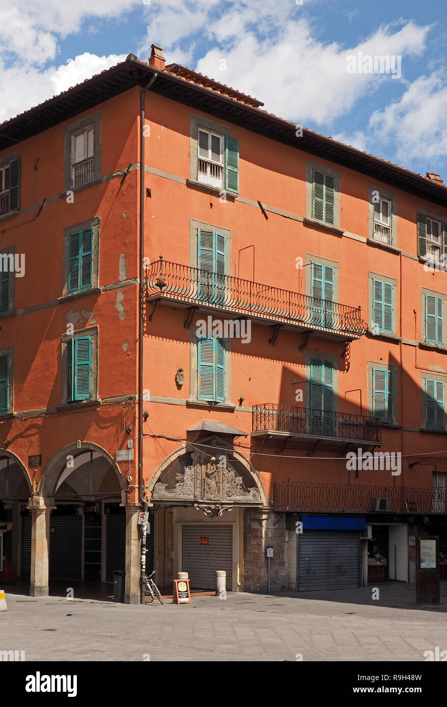 Tall windows shutters balconies hi-res stock photography and images - Alamy