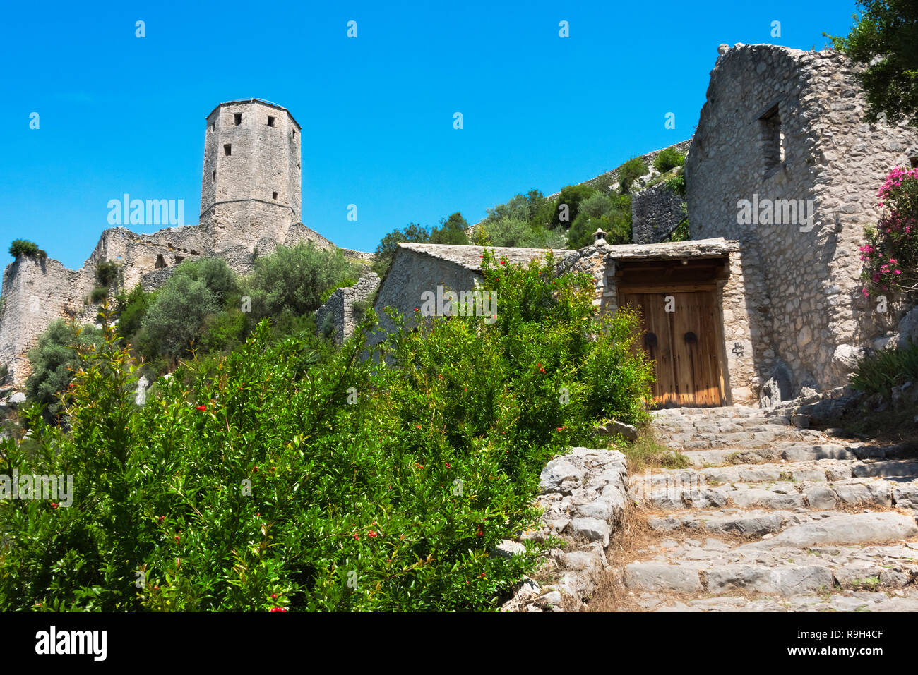 Kula hi-res stock photography and images - Alamy
