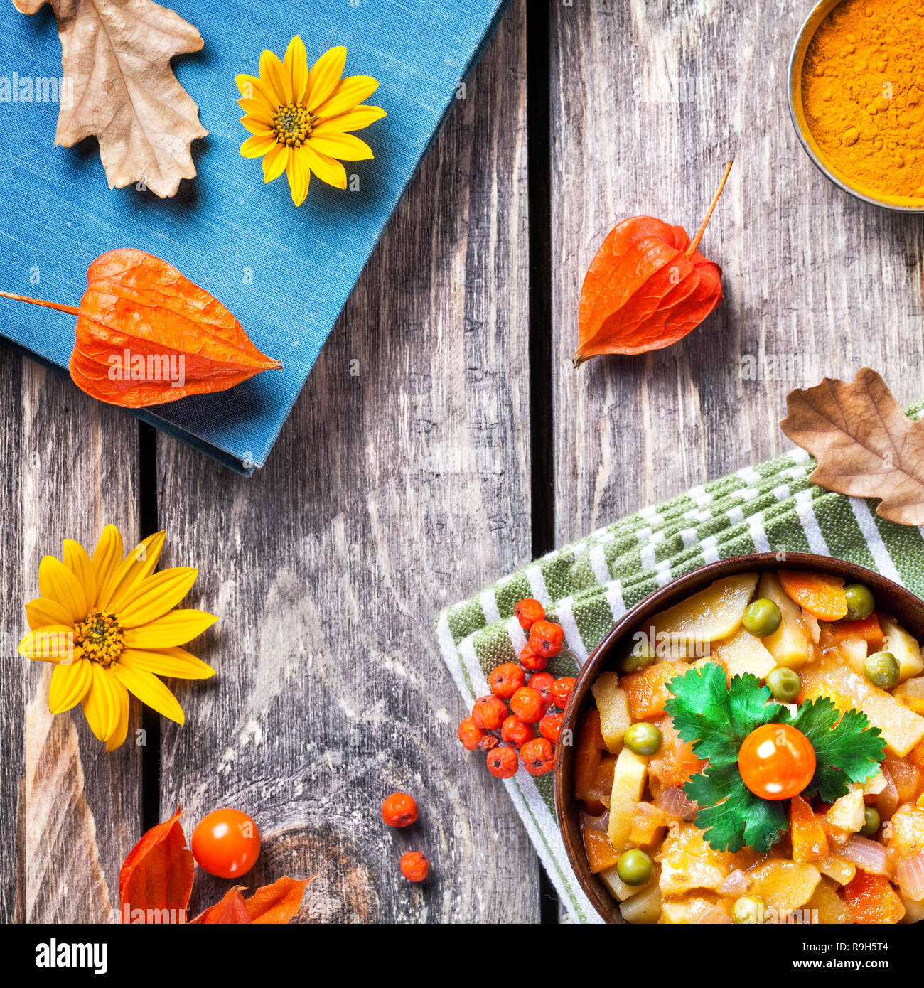 Autumn cooking table hi-res stock photography and images - Alamy