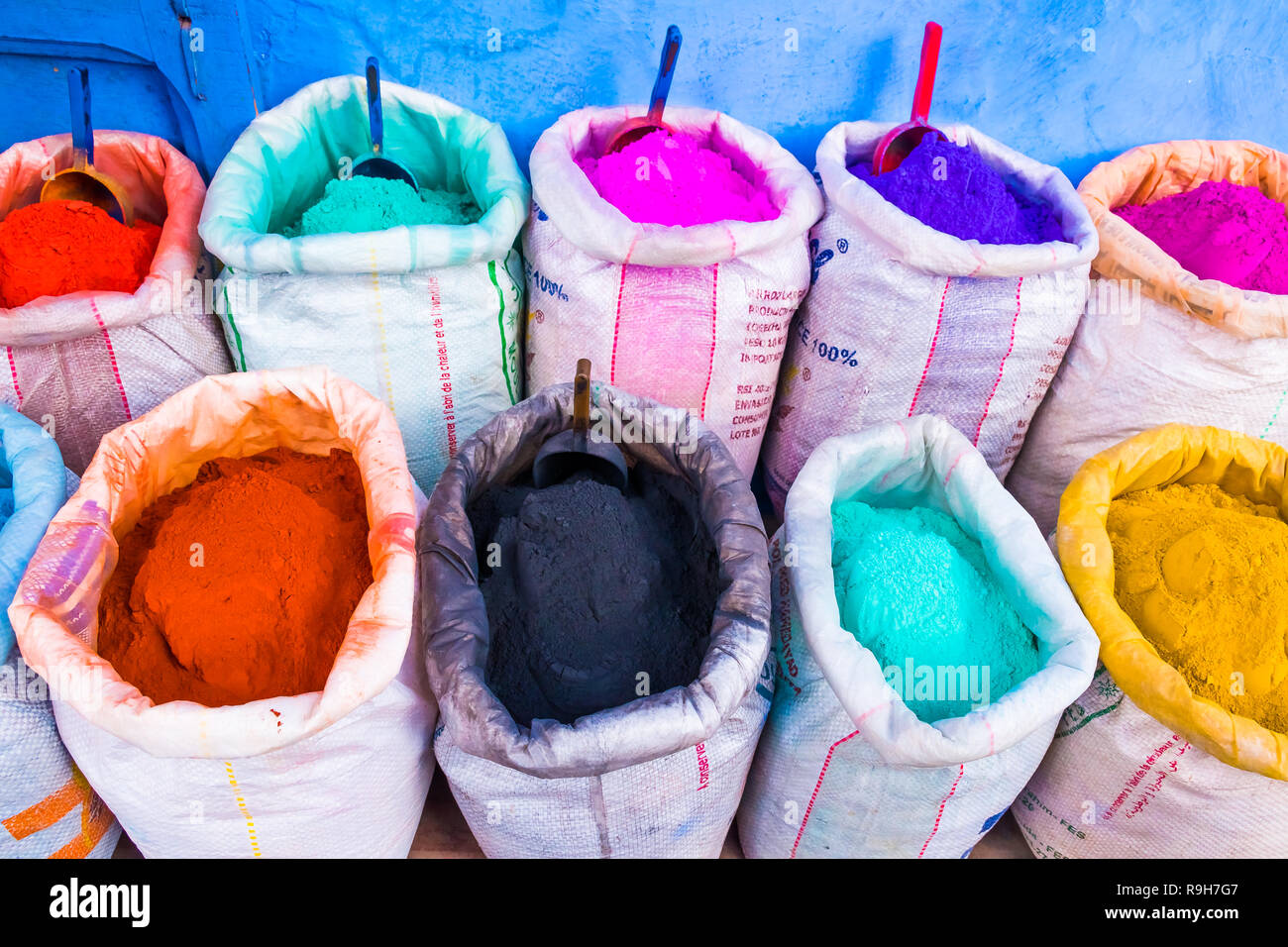 Blue powders hi-res stock photography and images - Alamy