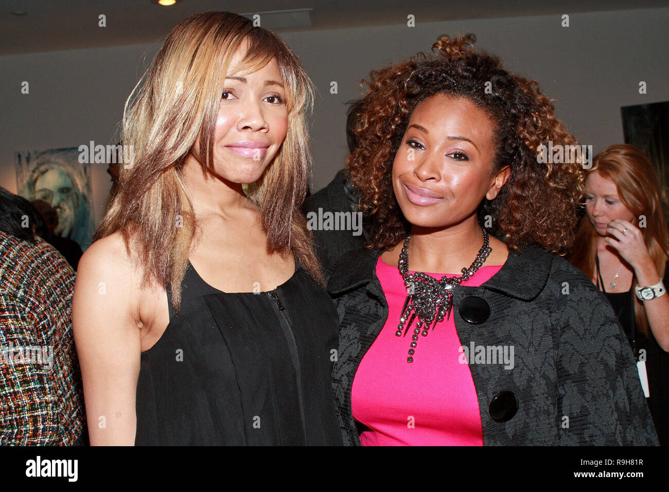 NEW YORK - FEBRUARY 15: Fashion Blogger Tia Walker and TV Personality ...