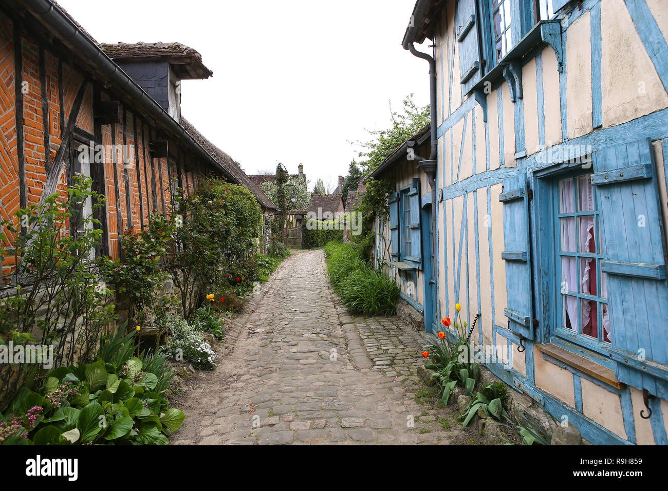 GERBEROY, FRANCE, APRIL 16, 2017 : old houses in typical Gerberoy ...