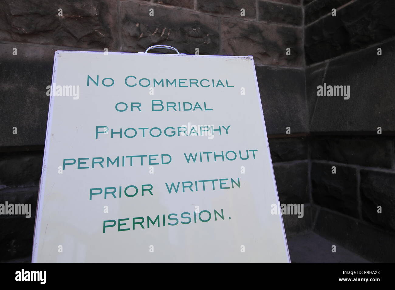 Photography ban warning sign Stock Photo - Alamy
