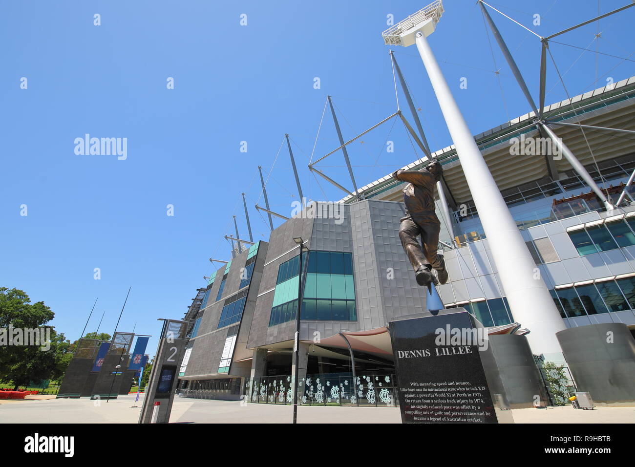 Melbourne cricket ground football hi-res stock photography and images ...