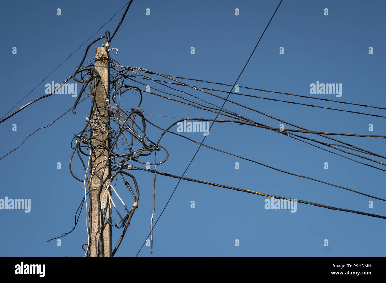 Power source electricity hi-res stock photography and images - Alamy