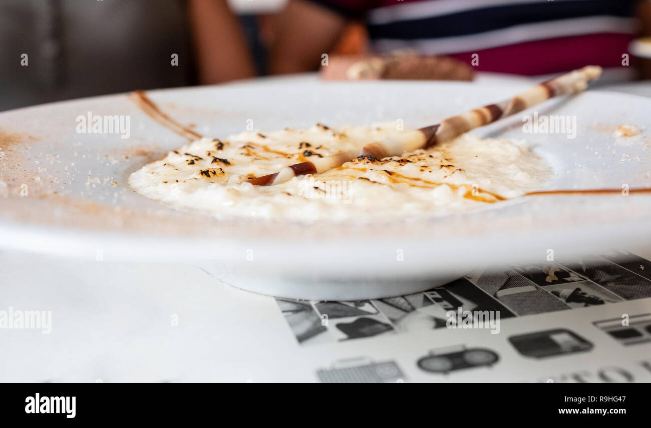 White pudding chips hi-res stock photography and images - Alamy