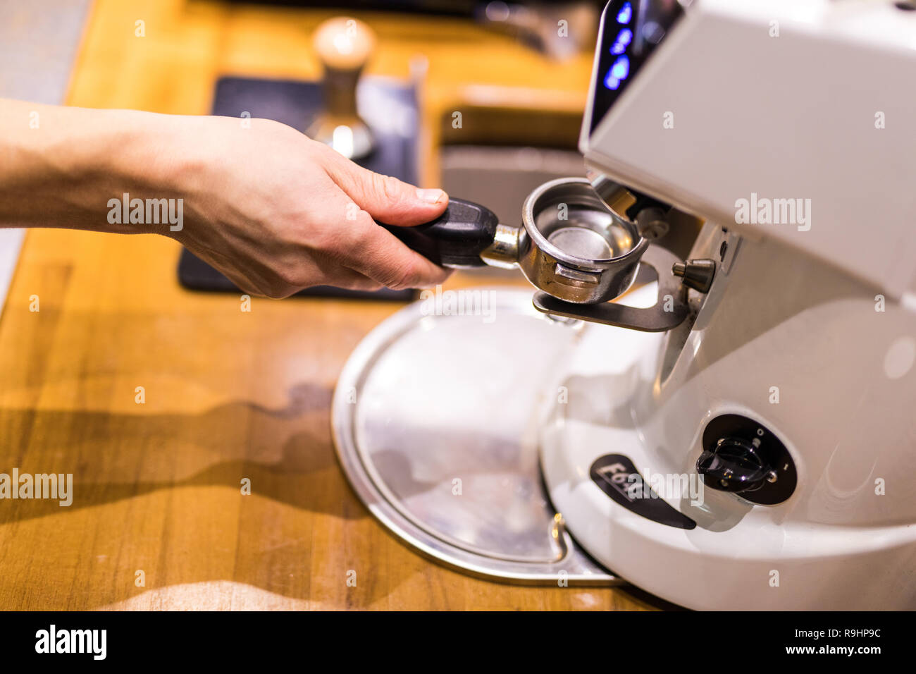 Office man woman coffee machine hi-res stock photography and images - Alamy
