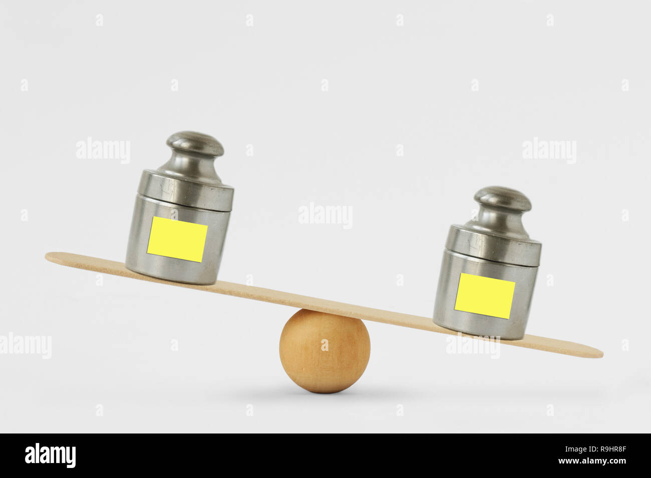 Imbalance scale hi-res stock photography and images - Alamy