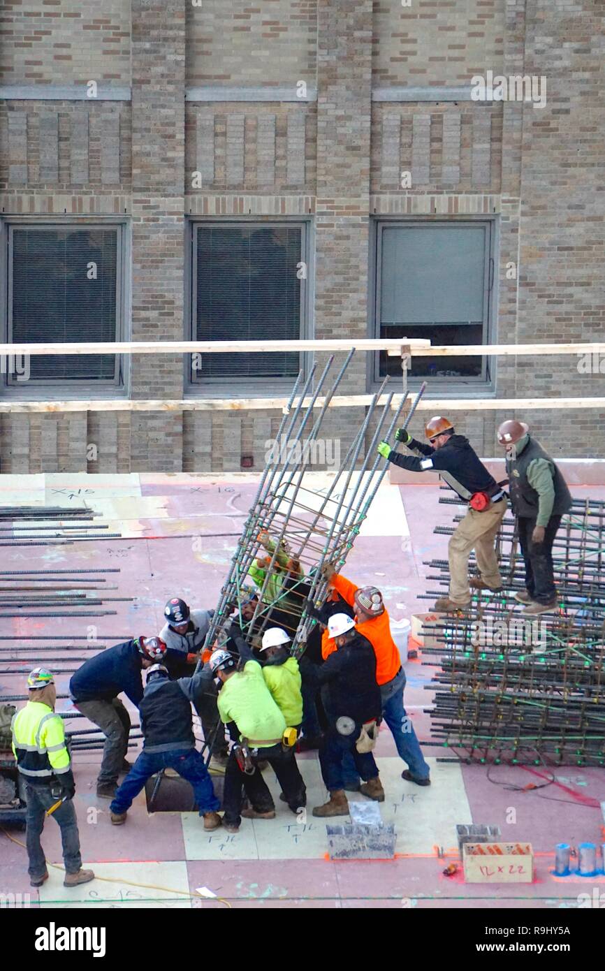New York, NY, USA: Men at a construction site in midtown Manhattan work ...