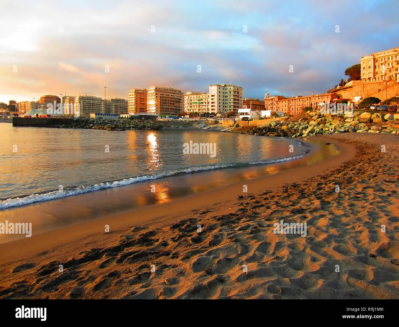 At the beach in genoa hi-res stock photography and images - Alamy