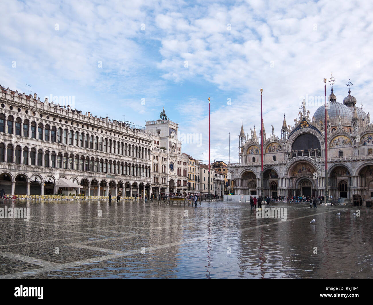 Renaissance architecture square tower hi-res stock photography and ...