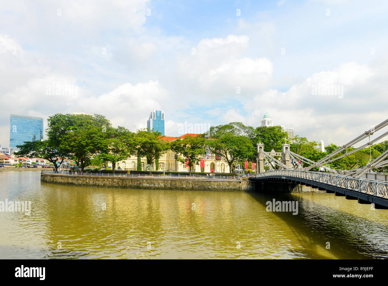 SINGAPORE - NOVEMBER 16, 2018 : Cavenagh Bridge is the only suspension ...