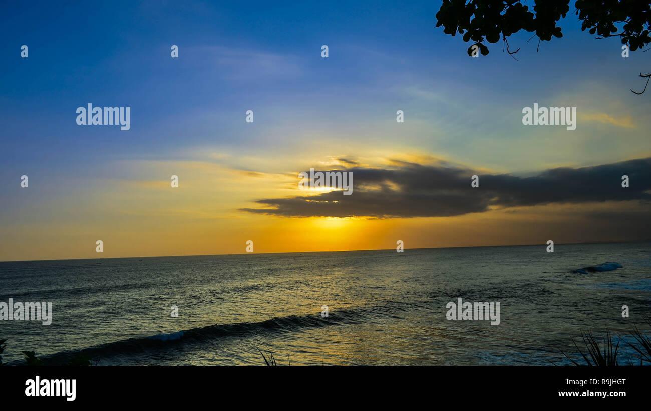 Beautiful beach sunset timelapse hi-res stock photography and images ...