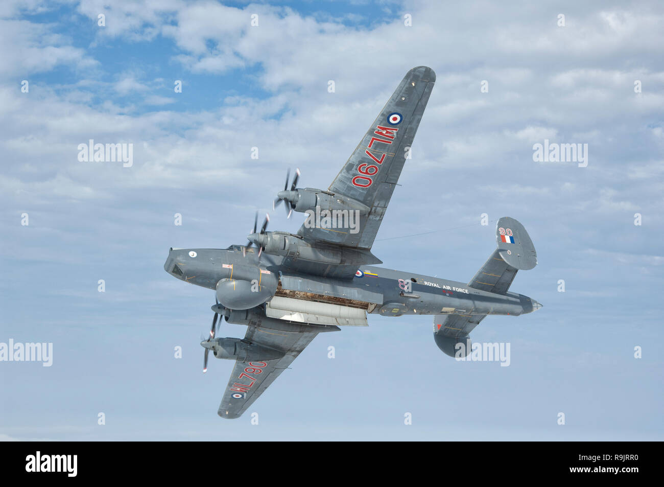 Avro shackleton hi-res stock photography and images - Alamy