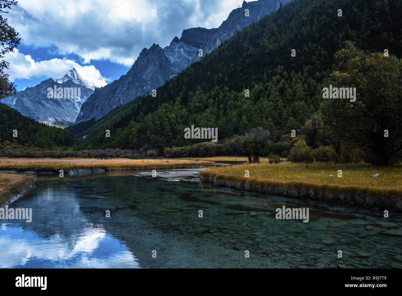 West sichuan scenery hi-res stock photography and images - Alamy
